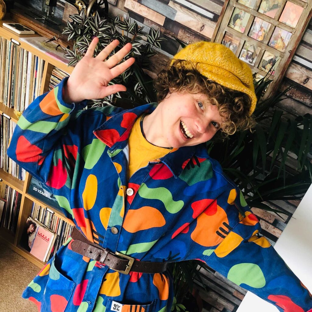 Meet the Team – Happy Designer